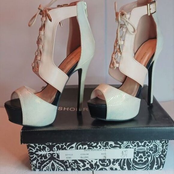 Shoe Republic LA | Shoes | Shoe Republic Blush Heels With Rear Zipper ...